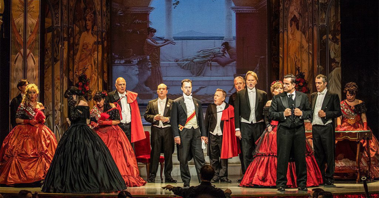 Descubre las tradiciones de Italia: sumérgete en su cultura