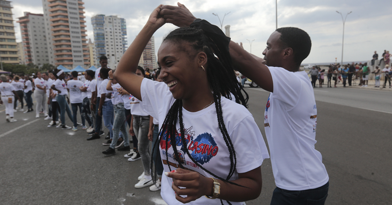 Inauguran la primera escuela de Rueda de Casino en Cuba